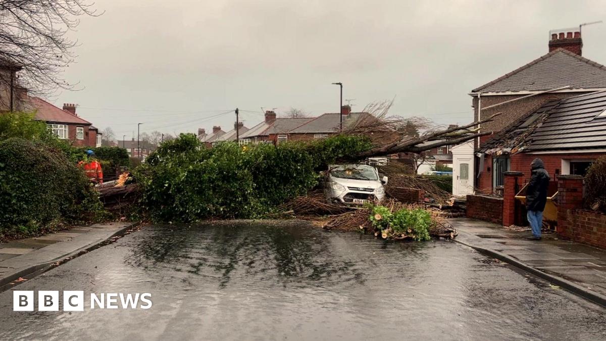 North East disruption as Storm Darragh hits country - BBC News