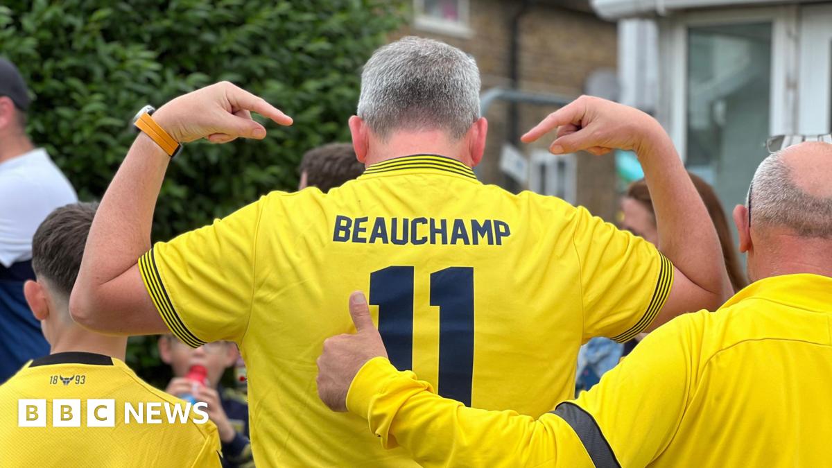 Oxford legend Joey Beauchamp remembered three years on from death - BBC ...