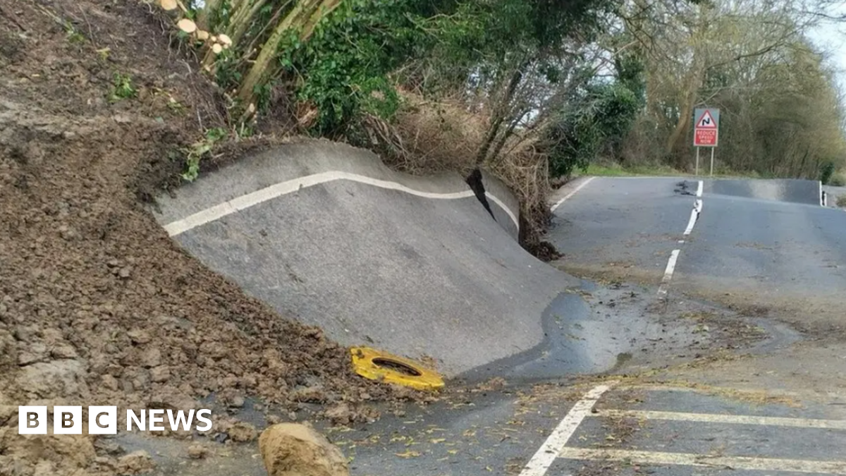 B4069 Lyneham Banks 'on track' to reopen years after landslip - BBC News
