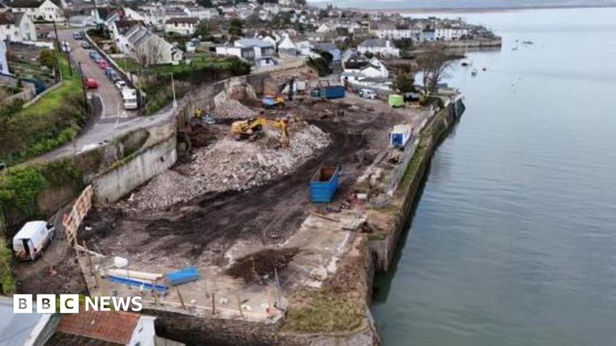 Abandoned slipway in Appledore to get £1m renovation - BBC News