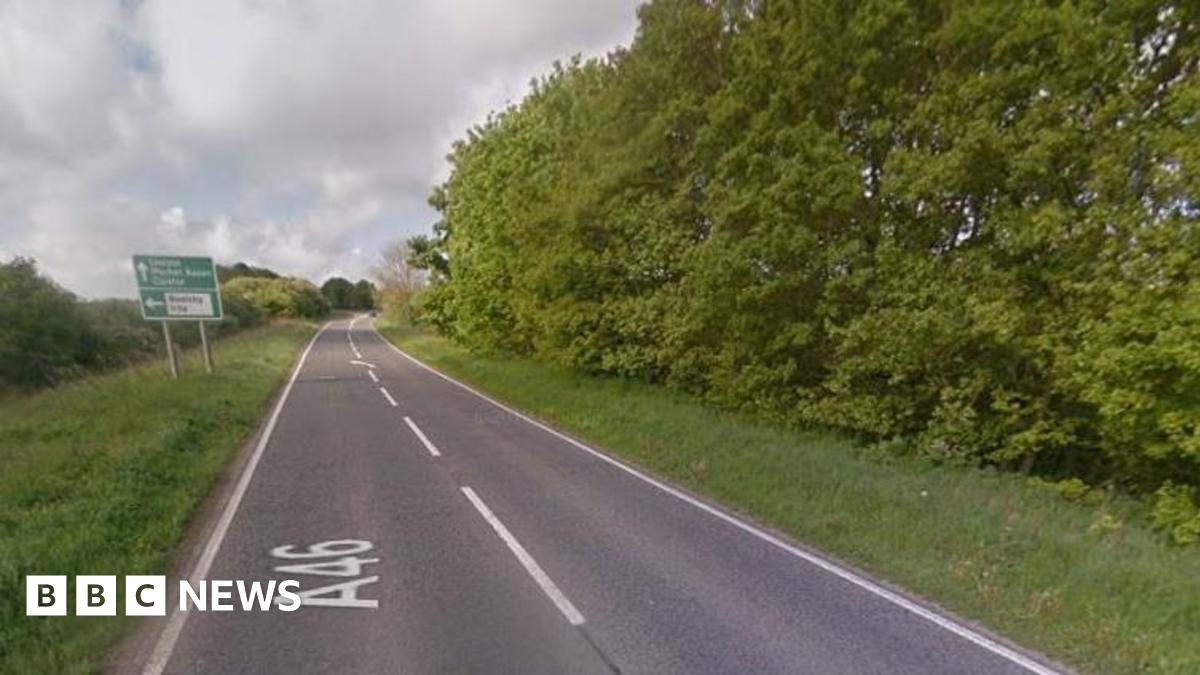 Driver dies in crash between car and lorry on A46 near Laceby - BBC News