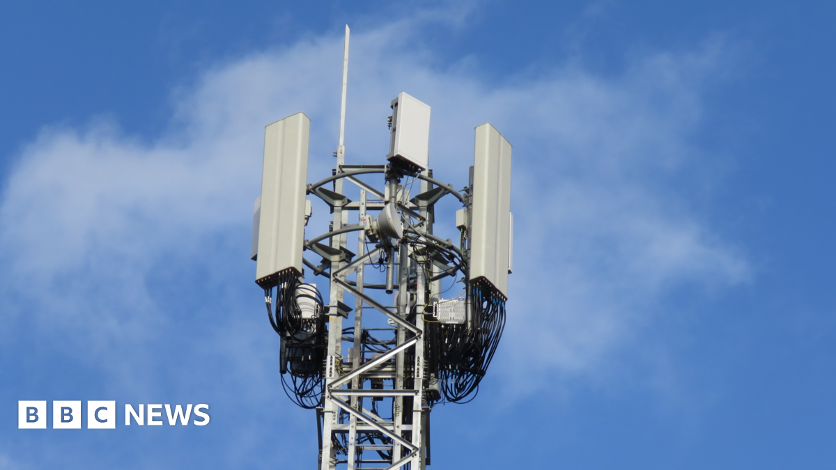 Cornerstone appeal to erect Wolverhampton 5G phone mast dismissed - BBC ...