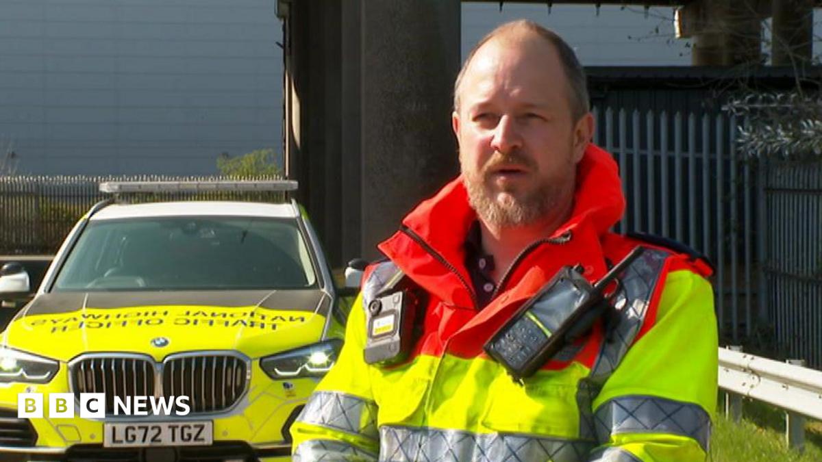 Road worker abuse in West Midlands highlighted by Stamp It Out - BBC News
