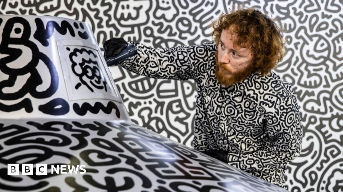 Mr Doodle: Documentary made about Kent artist - BBC News
