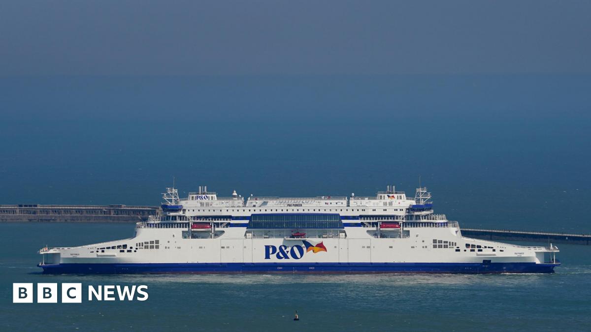 P&O: Hybrid and double-ended ferry begins Channel crossings - BBC News