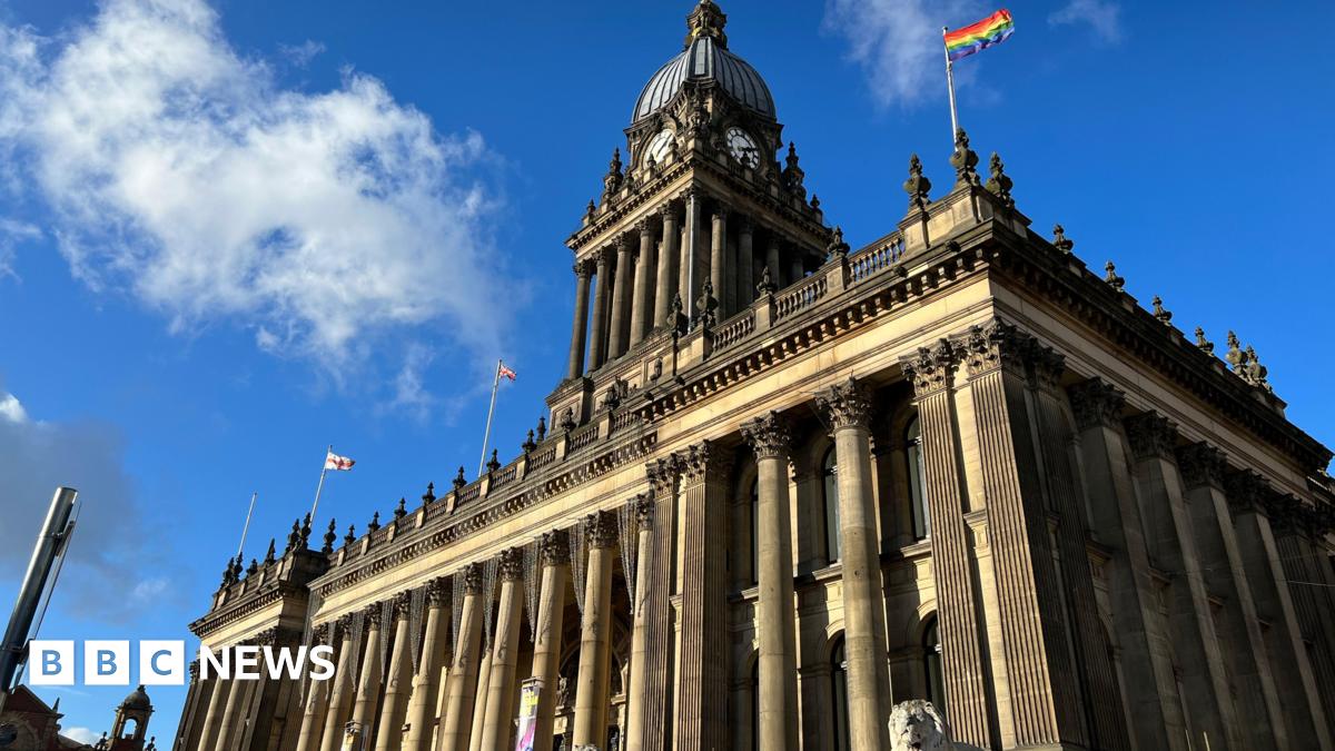Year-long celebrations mark Leeds royal charter 400th anniversary - BBC ...