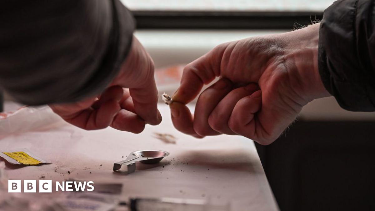 The figures behind Scotland’s drug death toll - BBC News