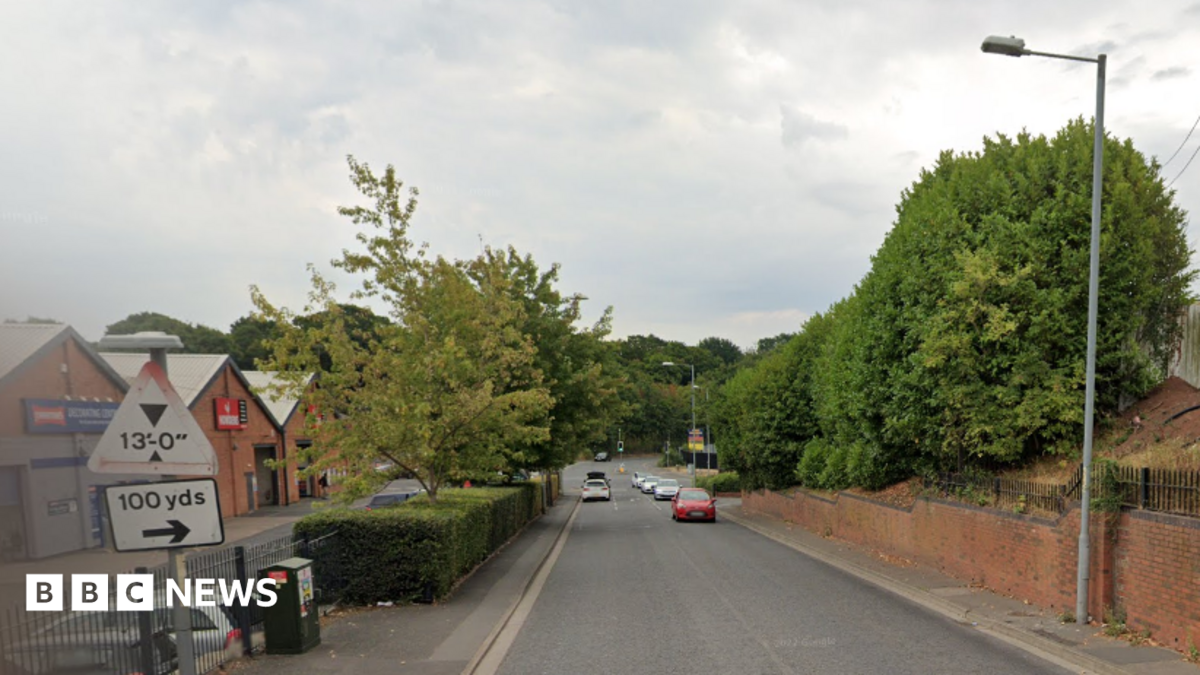Two Worcester men charged with attempted murder - BBC News