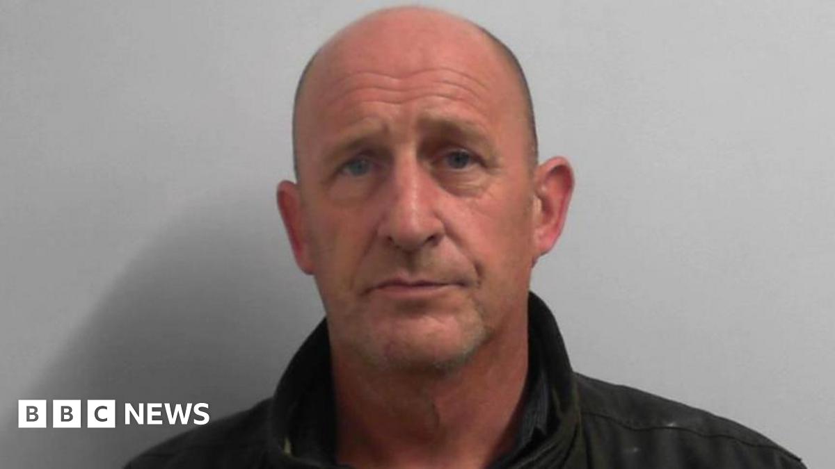 Martin Slater from Scarborough jailed for abuse - BBC News