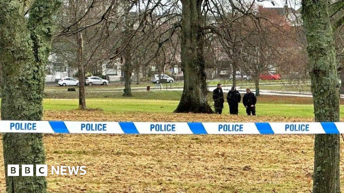 Aberdeen park crossbow attacker jailed for 10 years - BBC News