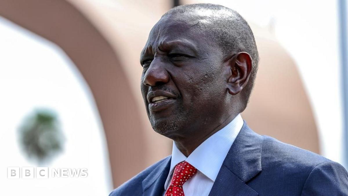 Shoe thrown at President Ruto: Kenya government condemns 'shameful ...
