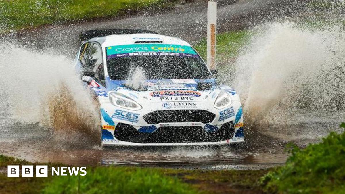 In pictures: Jim Clark Rally in the Borders - BBC News