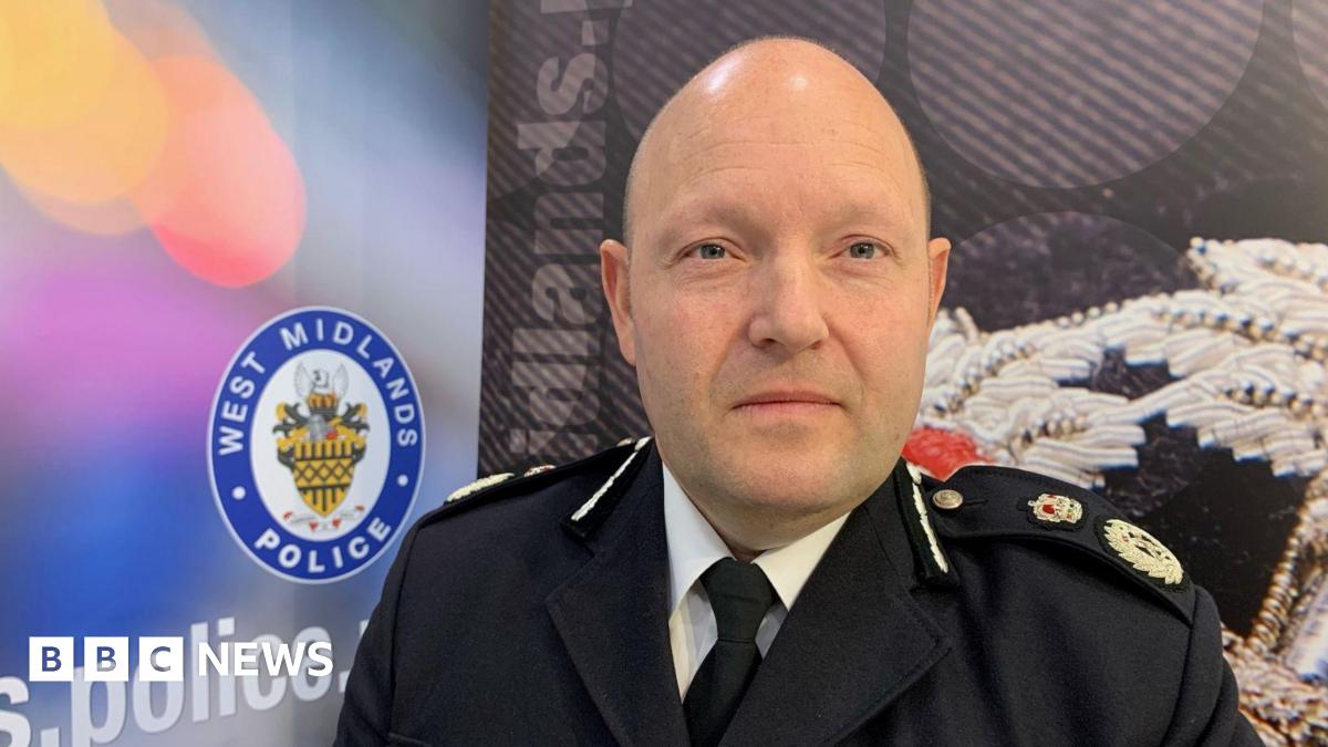 West Midlands police chief Craig Guildford's 'retire and re-join plan ...