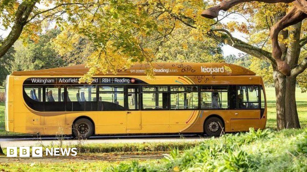 Wokingham Borough Council to spend £1.9m on new bus routes - BBC News