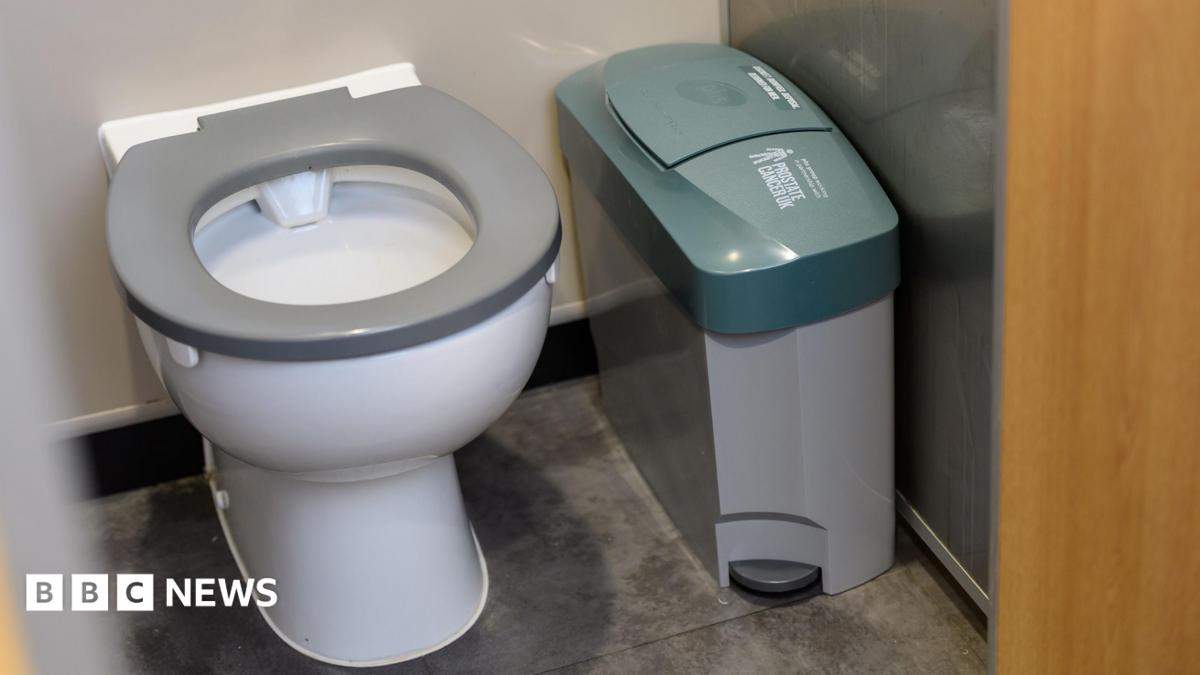 Govia Thameslink Railway: Sanitary bins in men's train toilets - BBC News