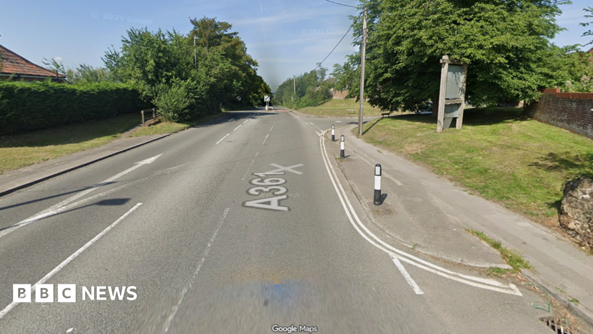 Devizes crash: Woman dies after being hit by vehicles - BBC News