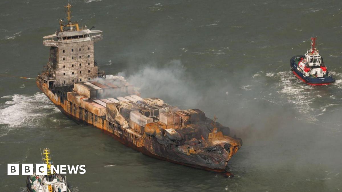 North Sea cargo ship captain waited 'too long' to avoid crash - BBC News