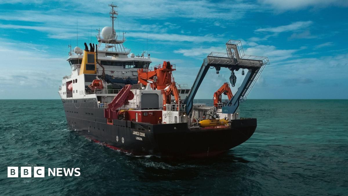 Deep-sea science expedition embarks on 40th voyage - BBC News