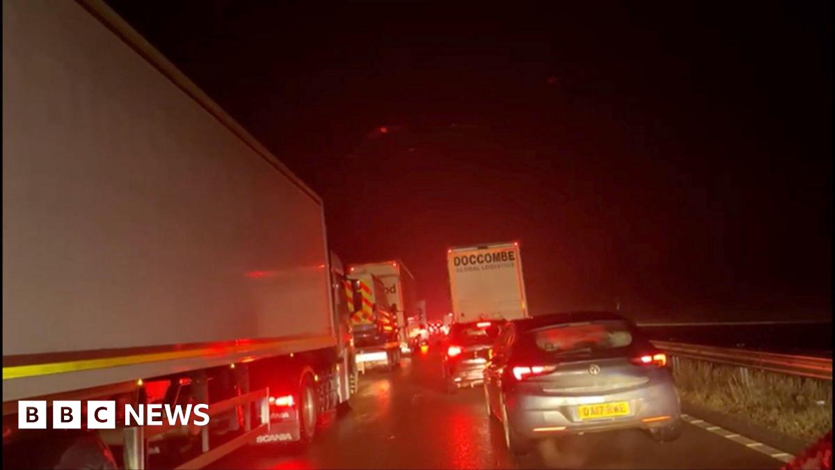 A34: Multiple injuries after collisions and coach fire - BBC News