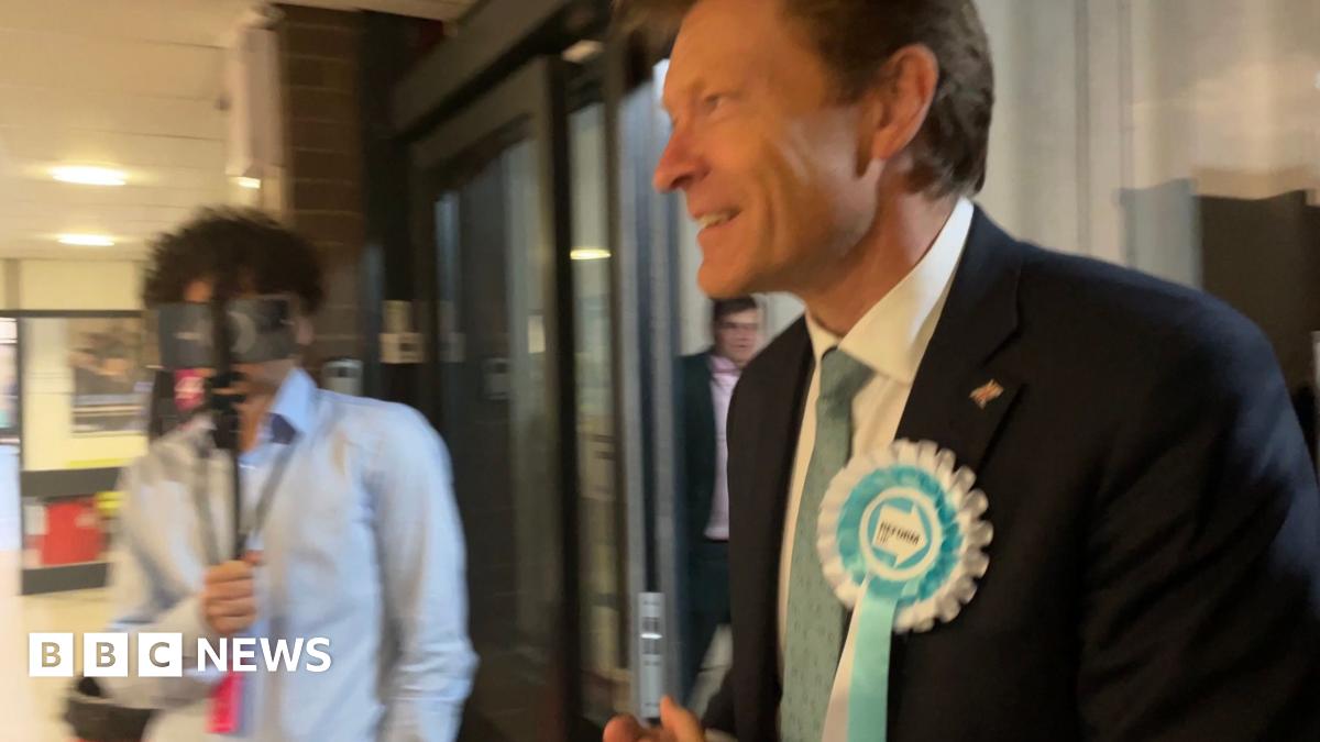 Reform UK's Richard Tice wins in Boston and Skegness - BBC News