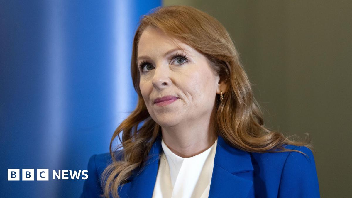 MSP Ash Regan quits Alba Party to focus on prostitution bill - BBC News