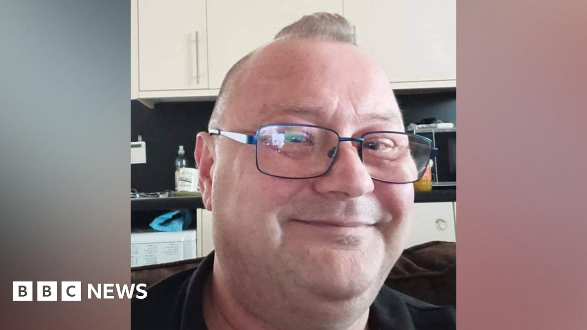 Man convicted of fatal one-punch attack in Derby street - BBC News