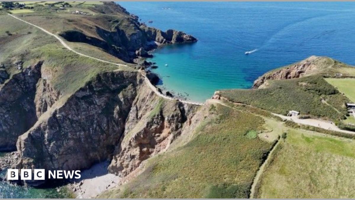 Commando raids on Sark 'helped Channel Islands' liberation' - BBC News
