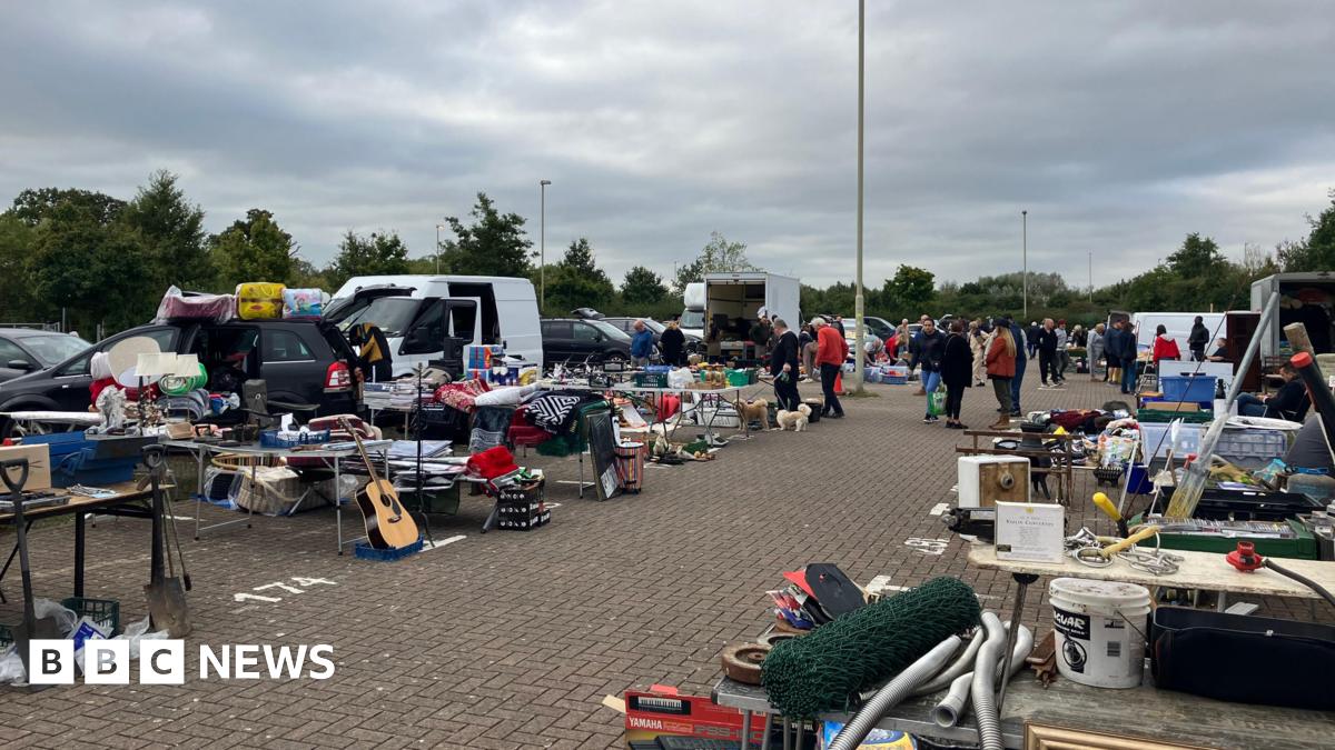Gloucester car boot sale set for return after eight-month wait - BBC News