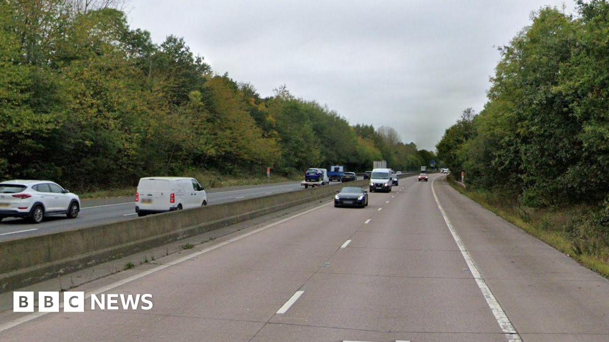 M54 motorway to shut for repairs and resurfacing - BBC News