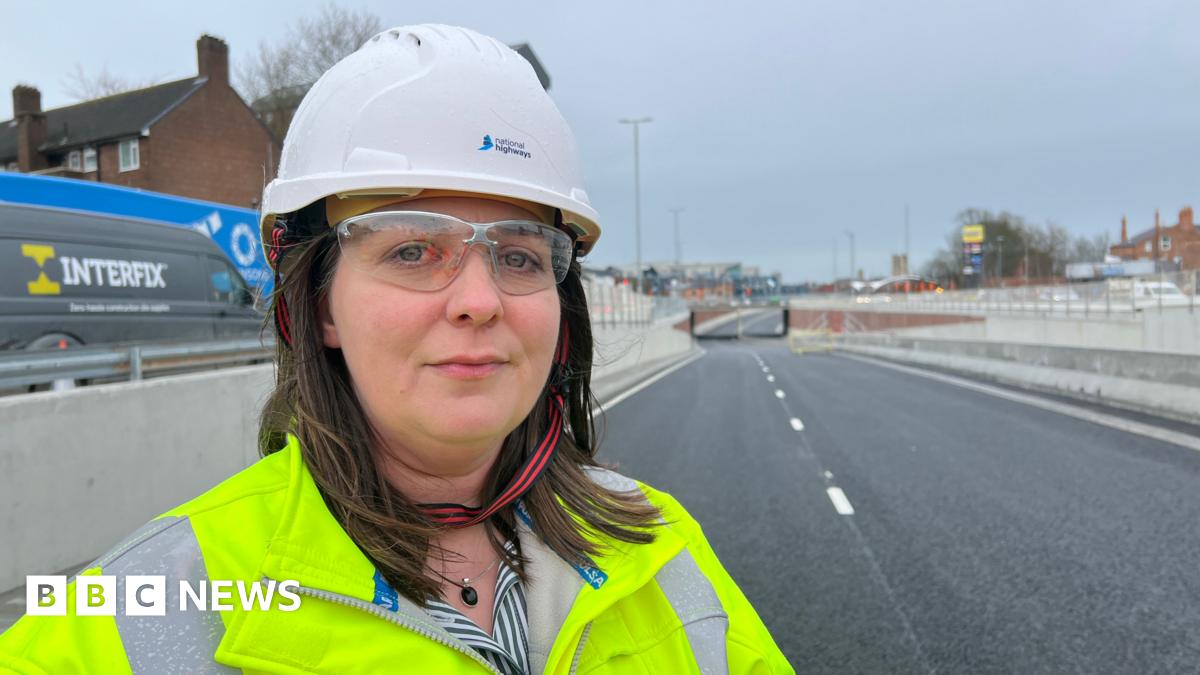 Work on A63 underpass in Hull nears completion - BBC News