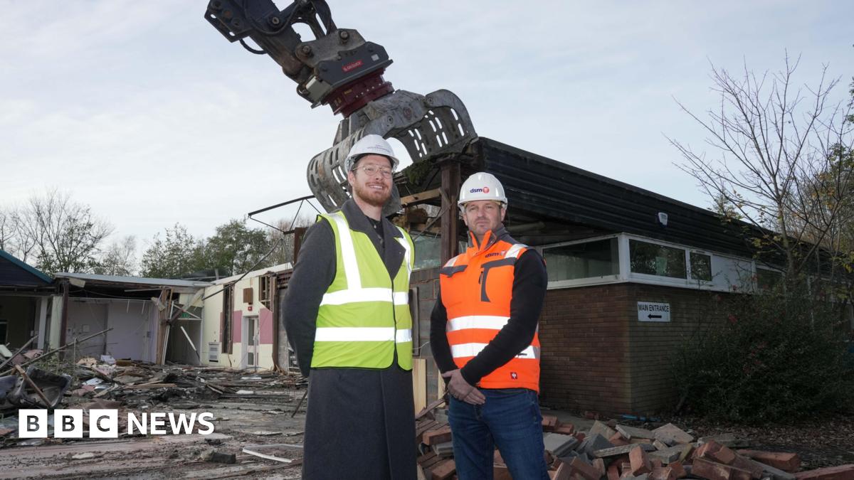 Derelict Wolverhampton site demolished for affordable new homes - BBC News