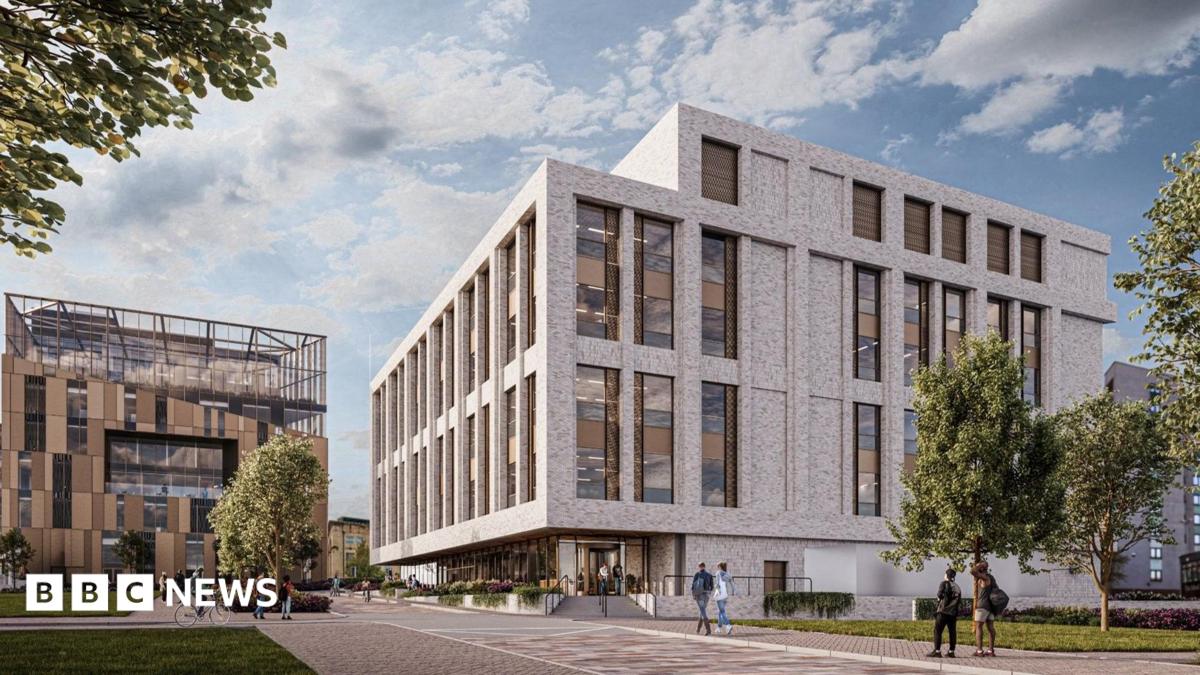 University of Huddersfield building named after healthcare pioneer ...