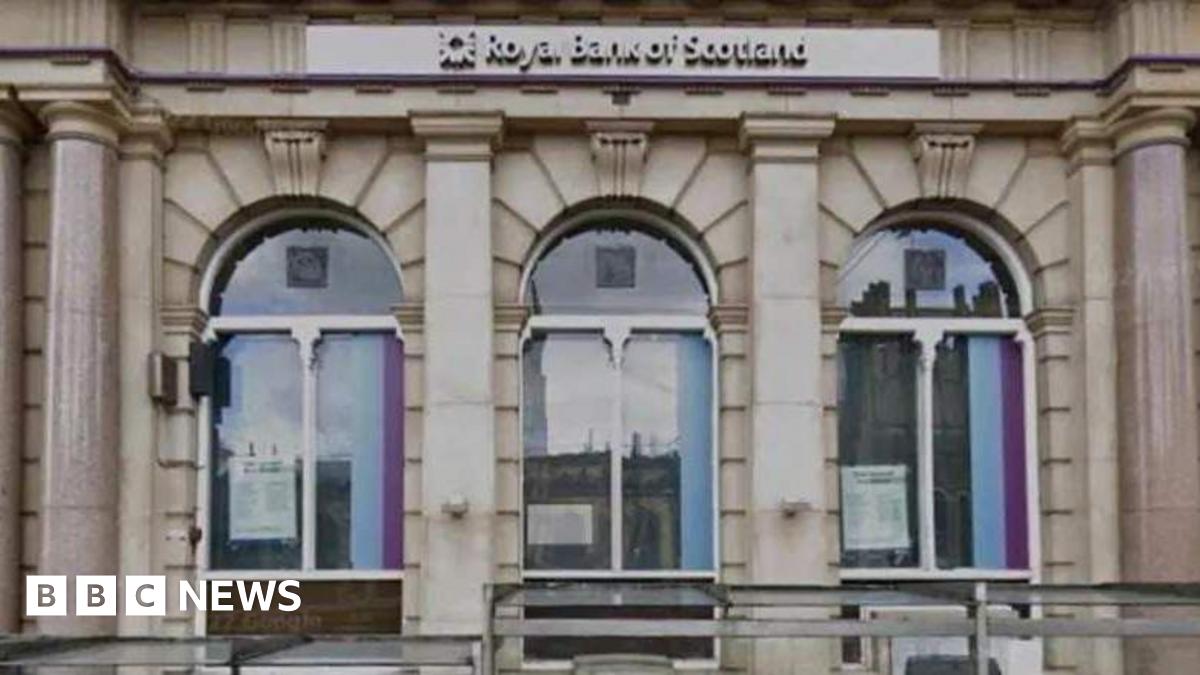 Sheffield: Listed former bank building to become GP surgery - BBC News