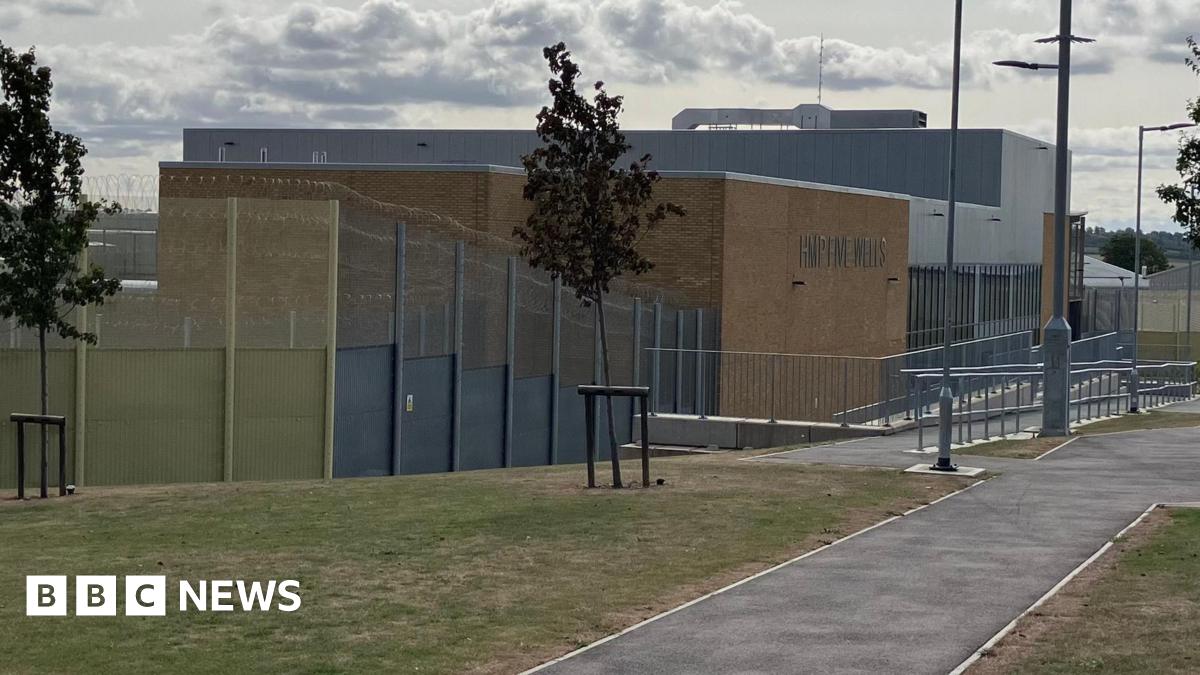 Inmate at HMP Five Wells near Wellingborough dies in hospital - BBC News