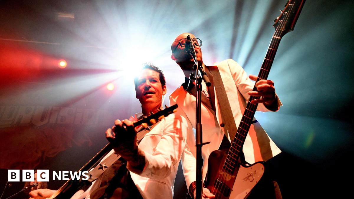 Mayor's Fest fans praised for donating record charity sum - BBC News