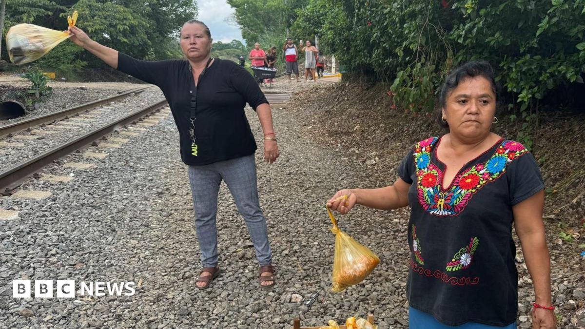 The Mexican women aiding migrants on their perilous journey to the US ...