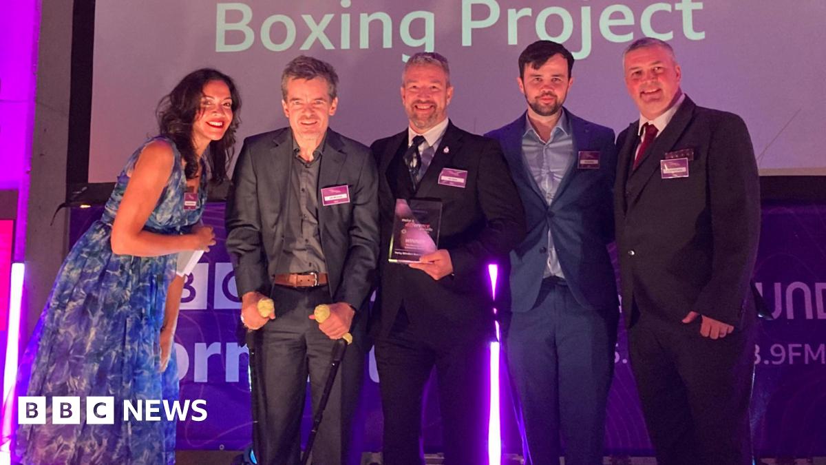 Nominations open for Cornwall's BBC Make a Difference Awards - BBC News