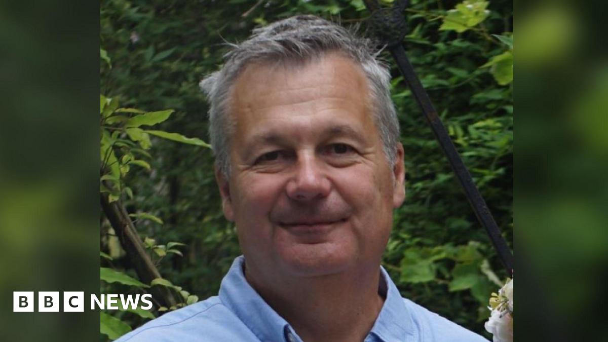 Family tribute to 'loving' Ian Gooden killed by drink driver - BBC News