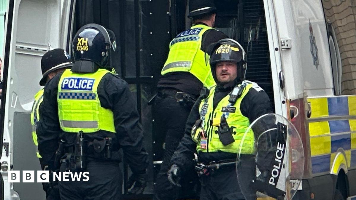Hull riots: Man in court charged with assaulting emergency worker - BBC ...