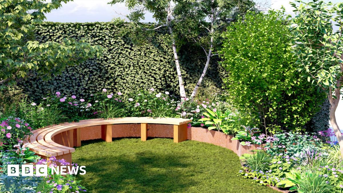 Chelsea Flower Show: Queen's life celebrated with special garden - BBC News