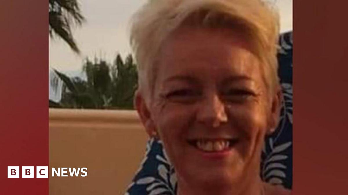 Pembroke Dock woman unlawfully killed by stranger, inquest finds - BBC News