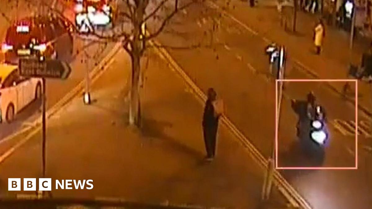 Police in Peckham Rye seek witnesses after fatal stabbing - BBC News