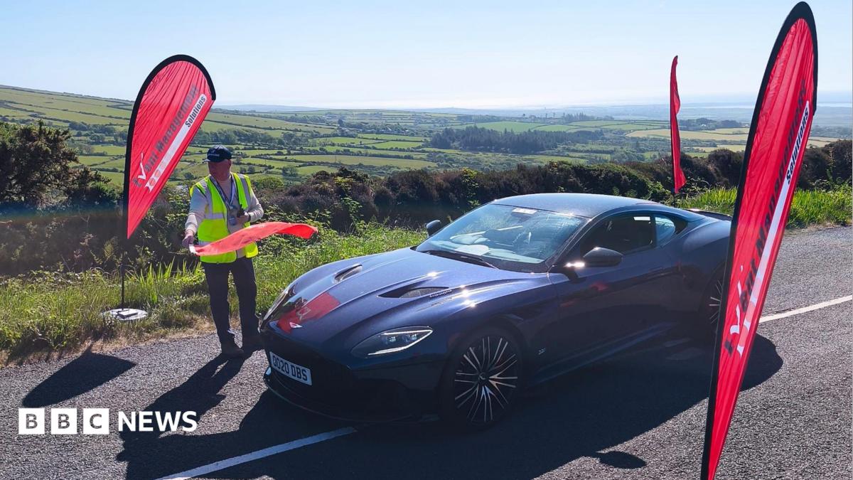 Sloc road shuts as Isle of Man classic car weekend gets under way - BBC ...