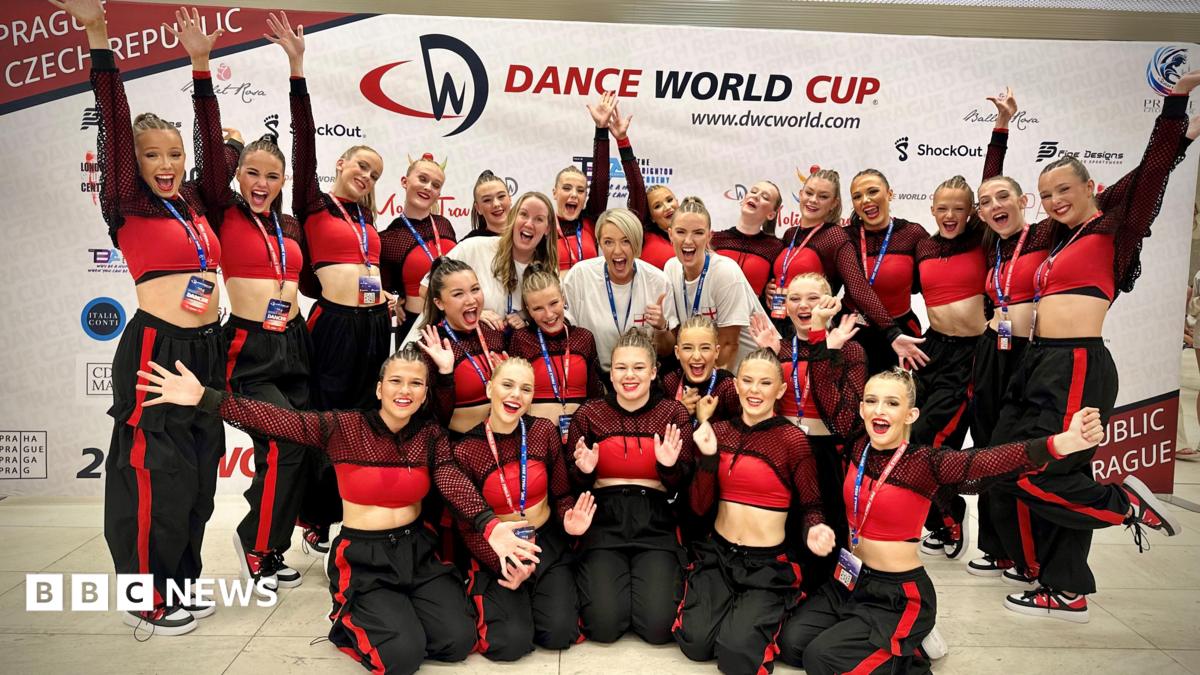 Dance World Cup: Troupe take Knaresborough to the world stage - BBC News