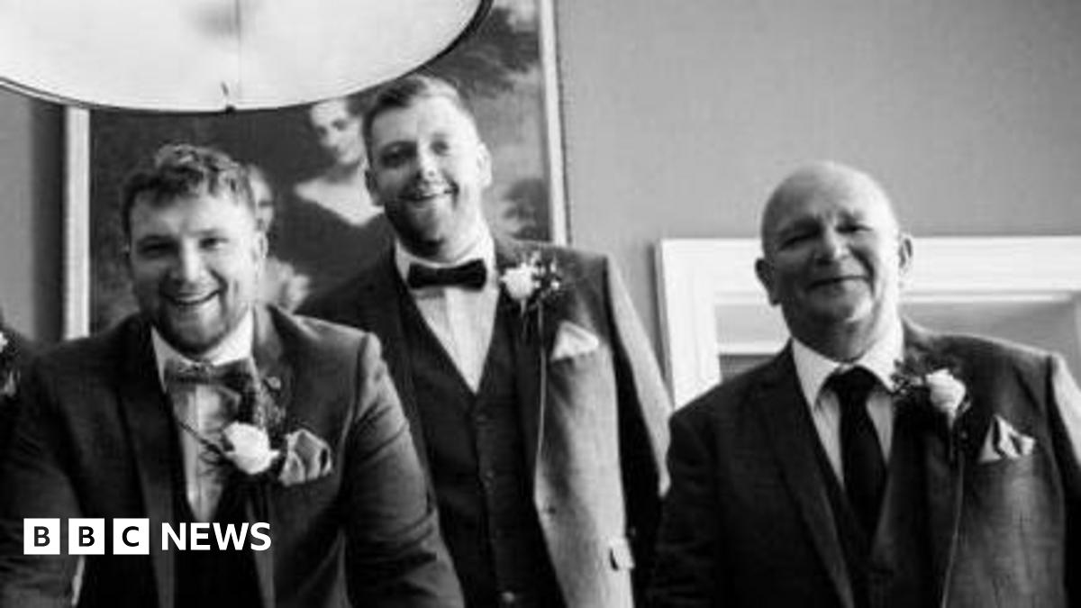 'Dad was rarely drunk but he'd always be drinking' - BBC News