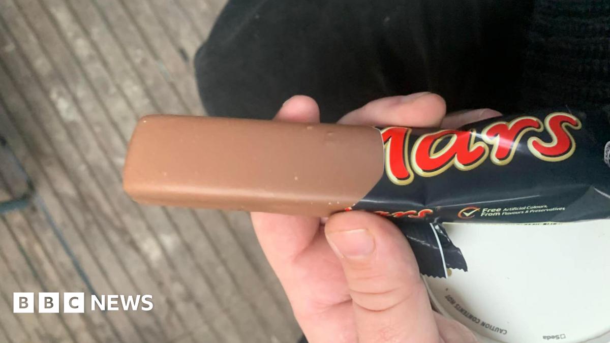 Smooth Mars bar discovered without signature ripple - BBC News