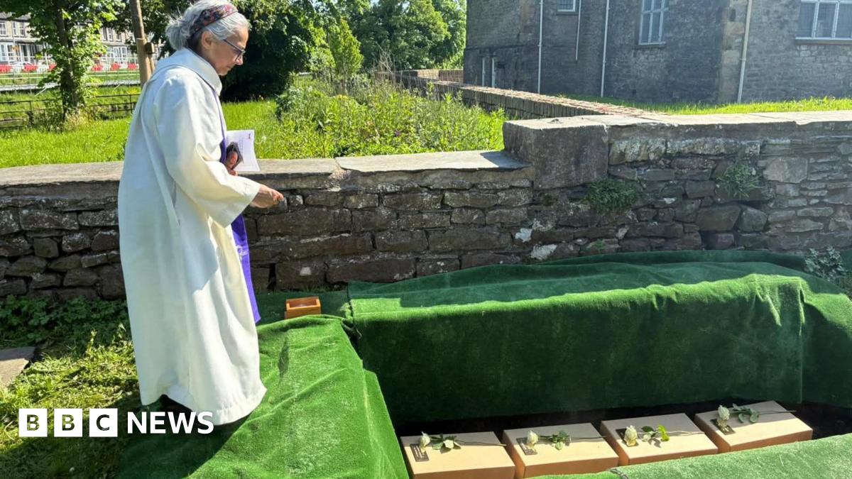 Kendal reburial of 66 medieval human remains 'very emotional' - BBC News