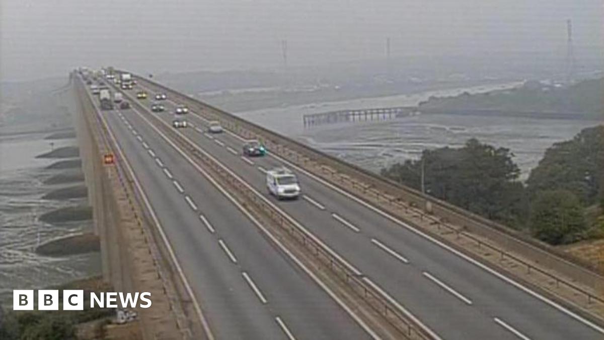 Council critical of Orwell Bridge closure communication - BBC News