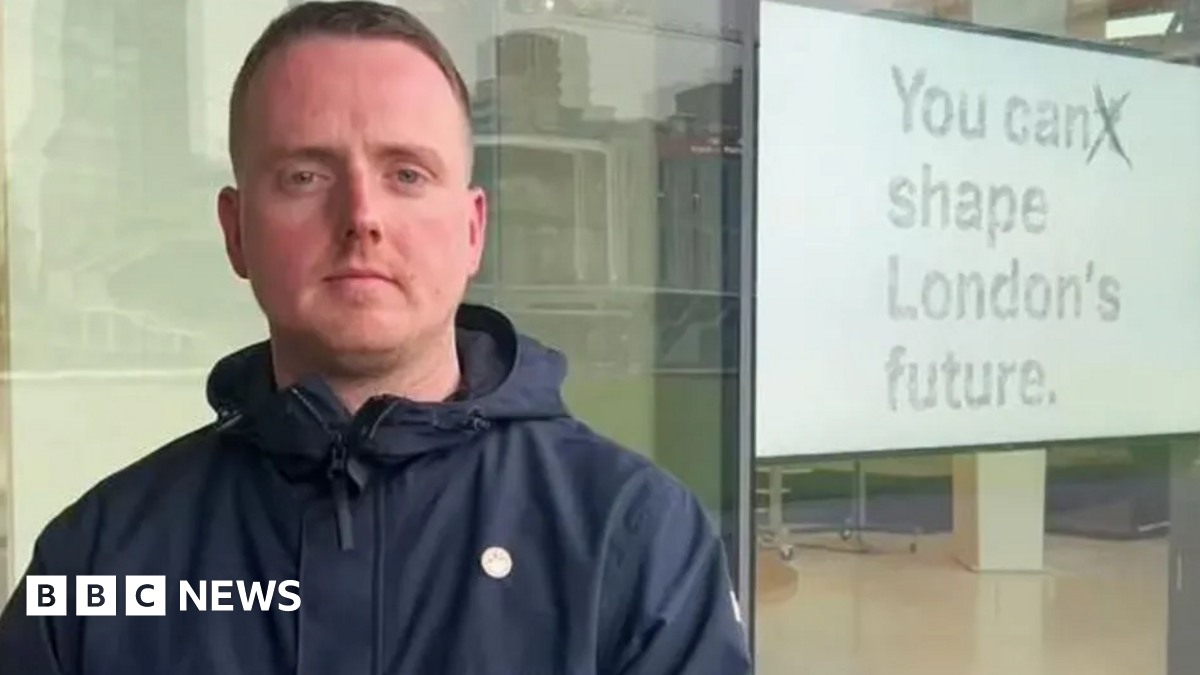 Who is the Britain First mayor candidate Nick Scanlon? - BBC News