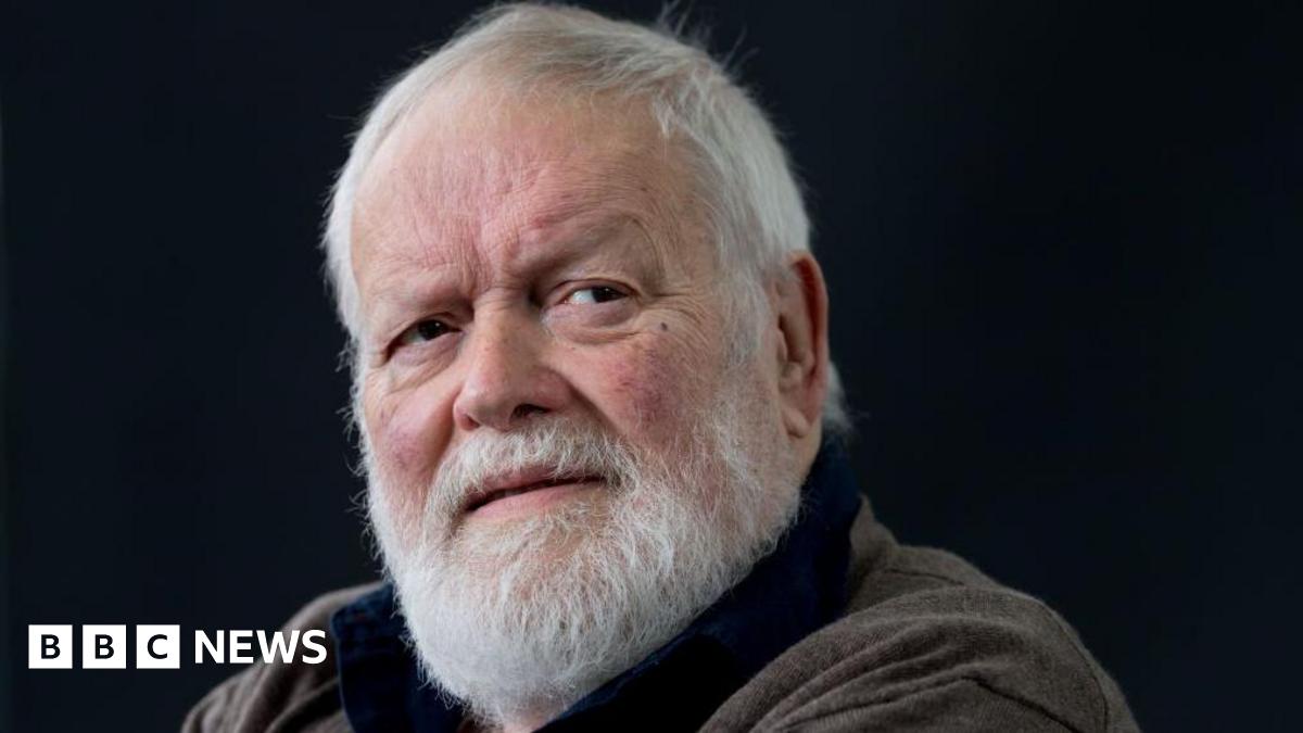 Michael Longley: The poet whose work ranged from nature to civil strife ...
